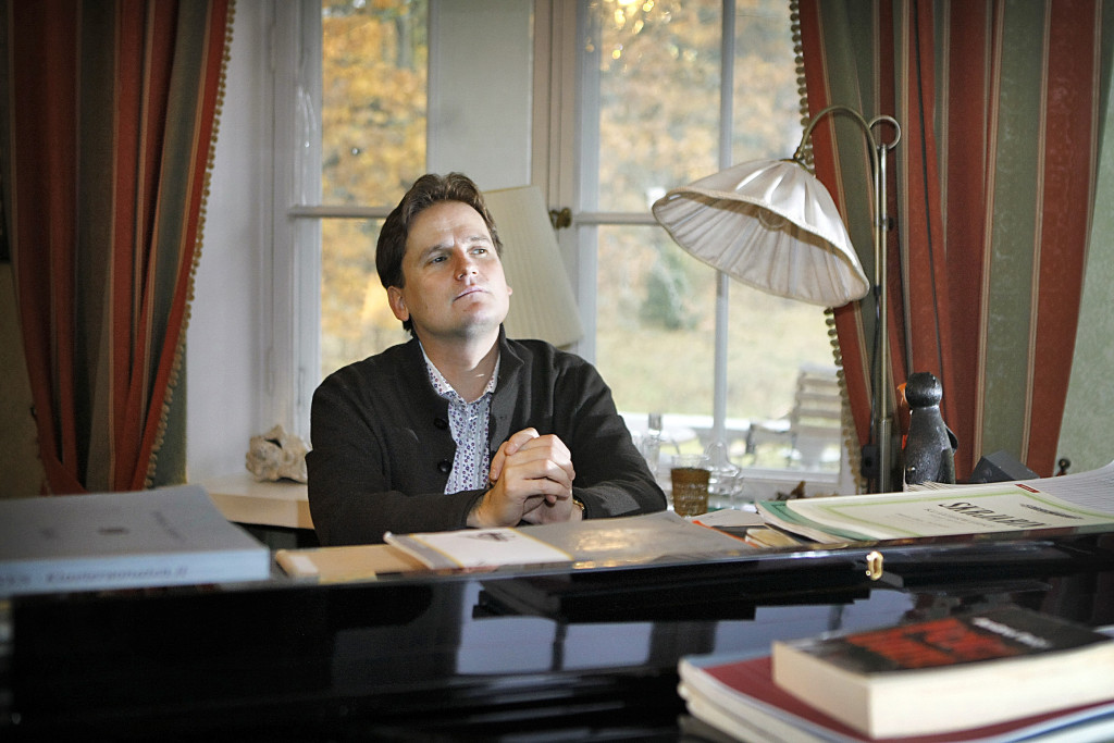 Olli Mustonen konsertoi Nauvon kirkossa - Viihde - Aamuset