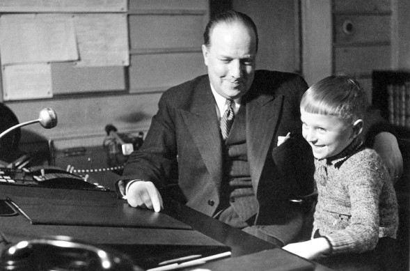 Radiopersoona Markus-setä oli koko kansan kasvattaja - Kulttuuri - Aamuset