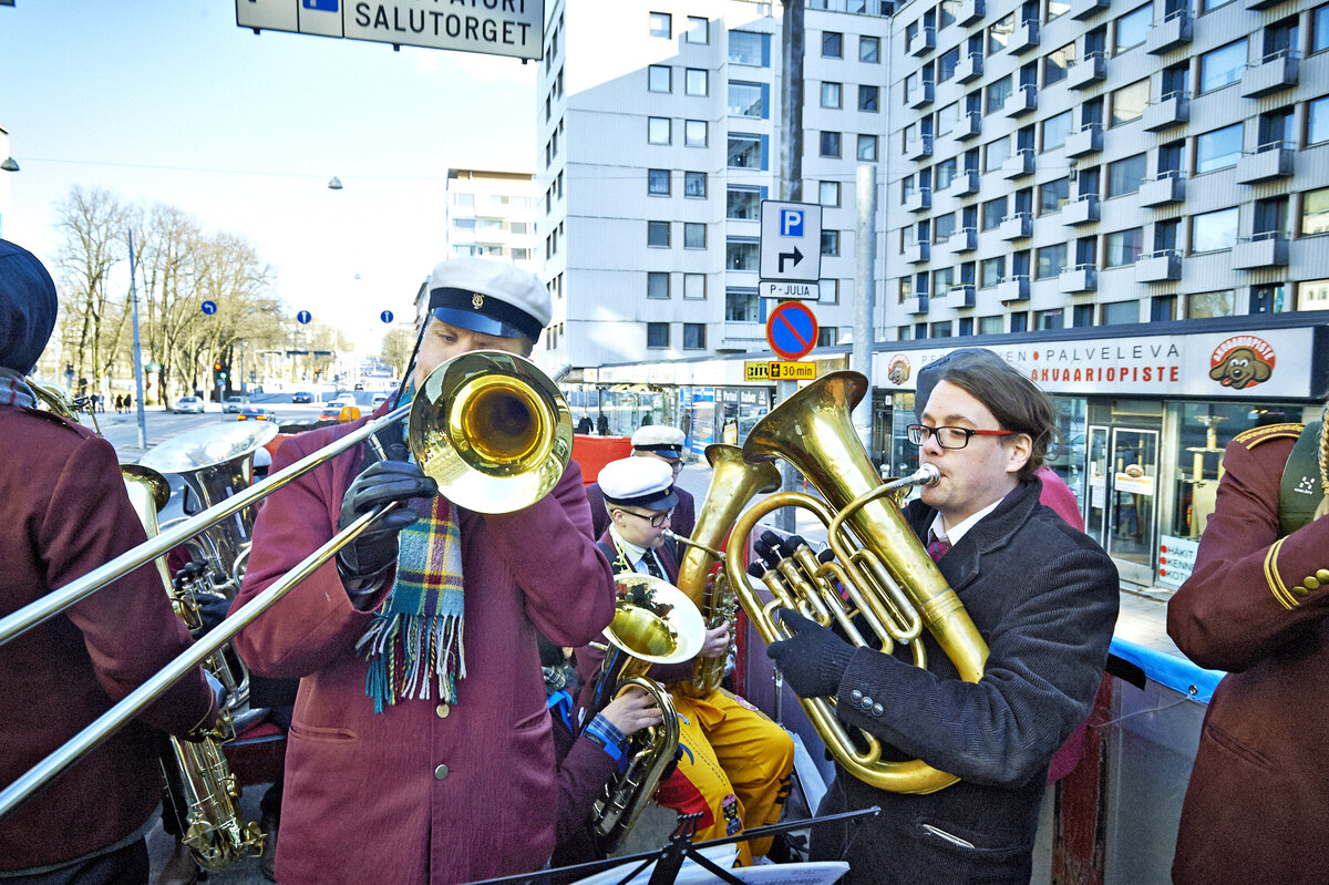 Sohon Torwet Sigyn-salissa - Kulttuuri - Aamuset