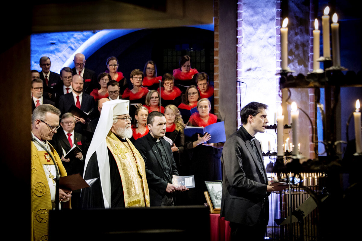 Ekumeeninen joulu Suomen Turussa muistuttaa yhteisöllisyydestä ...