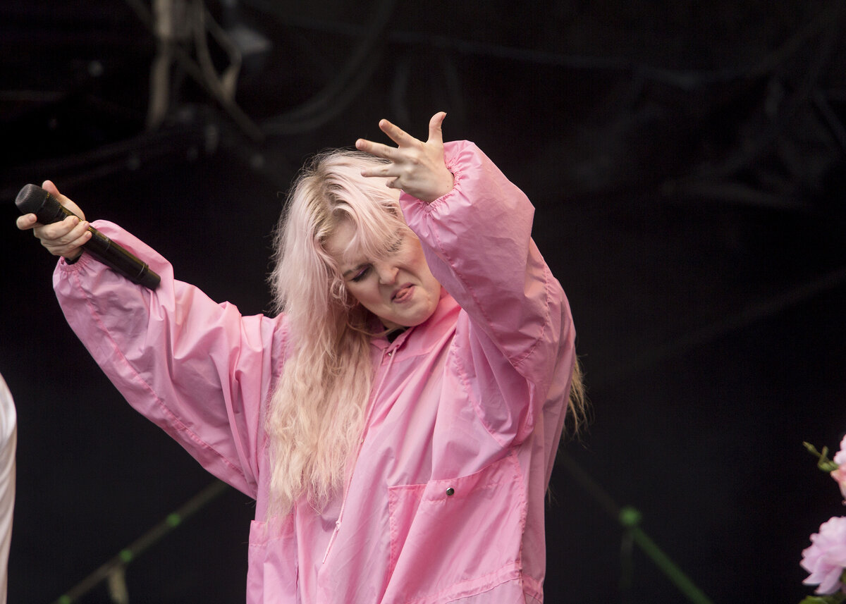 Apulanta, Ellinoora, Chisu, J. Karjalainen ja Klamydia Saaristo Openiin ...