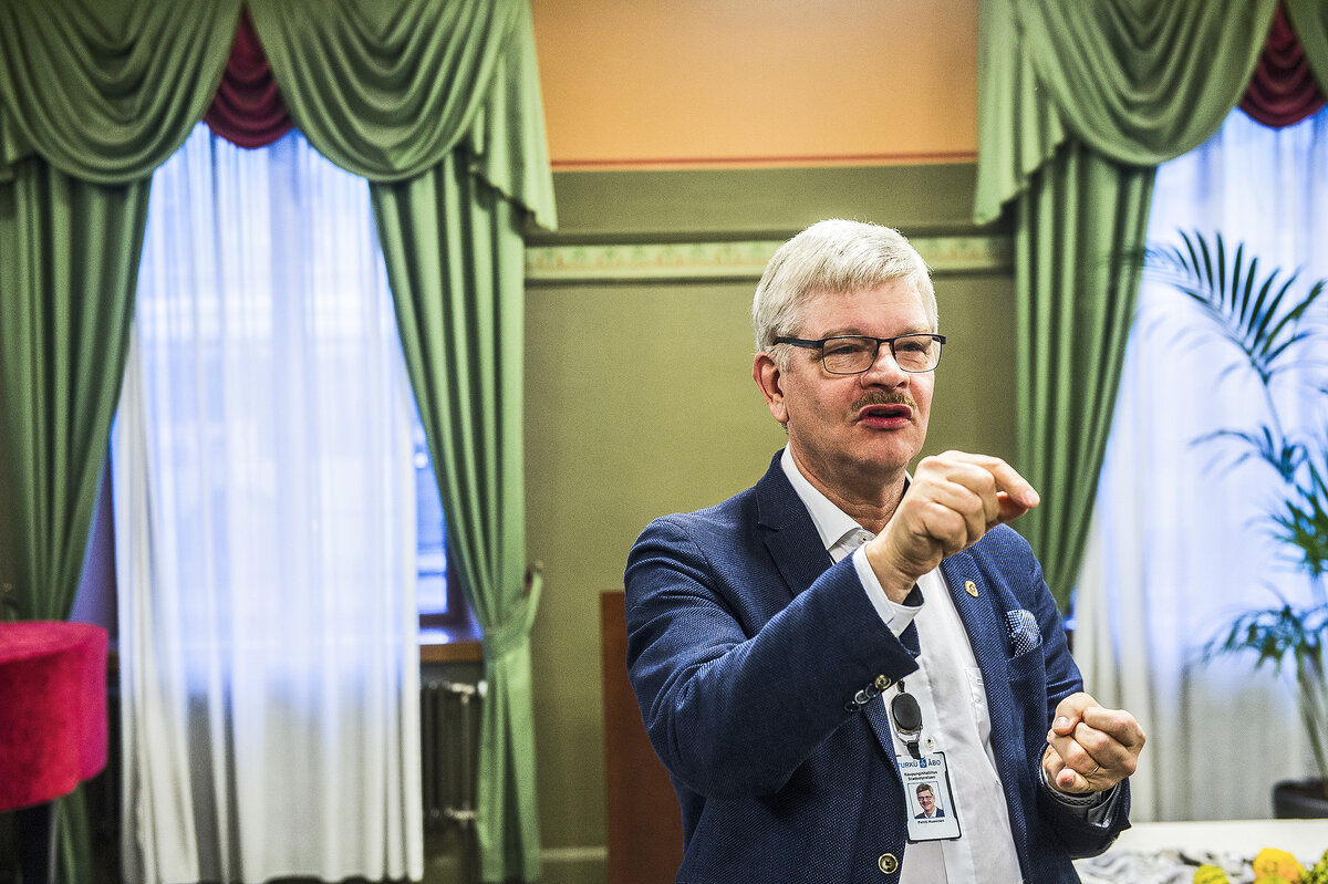 Nimpparisankari: Rehti suomalainen Pentti - Kaupunki - Aamuset