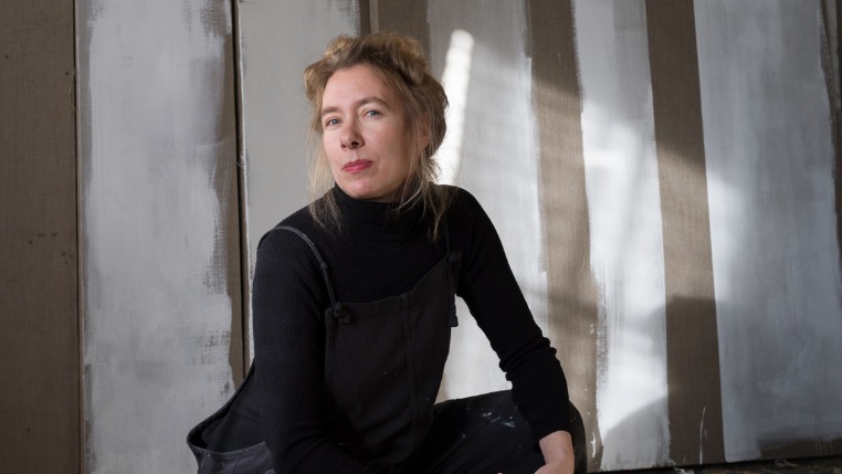 Yleisöopastus Marjatta Holman näyttelyyn - Kulttuuri - Aamuset