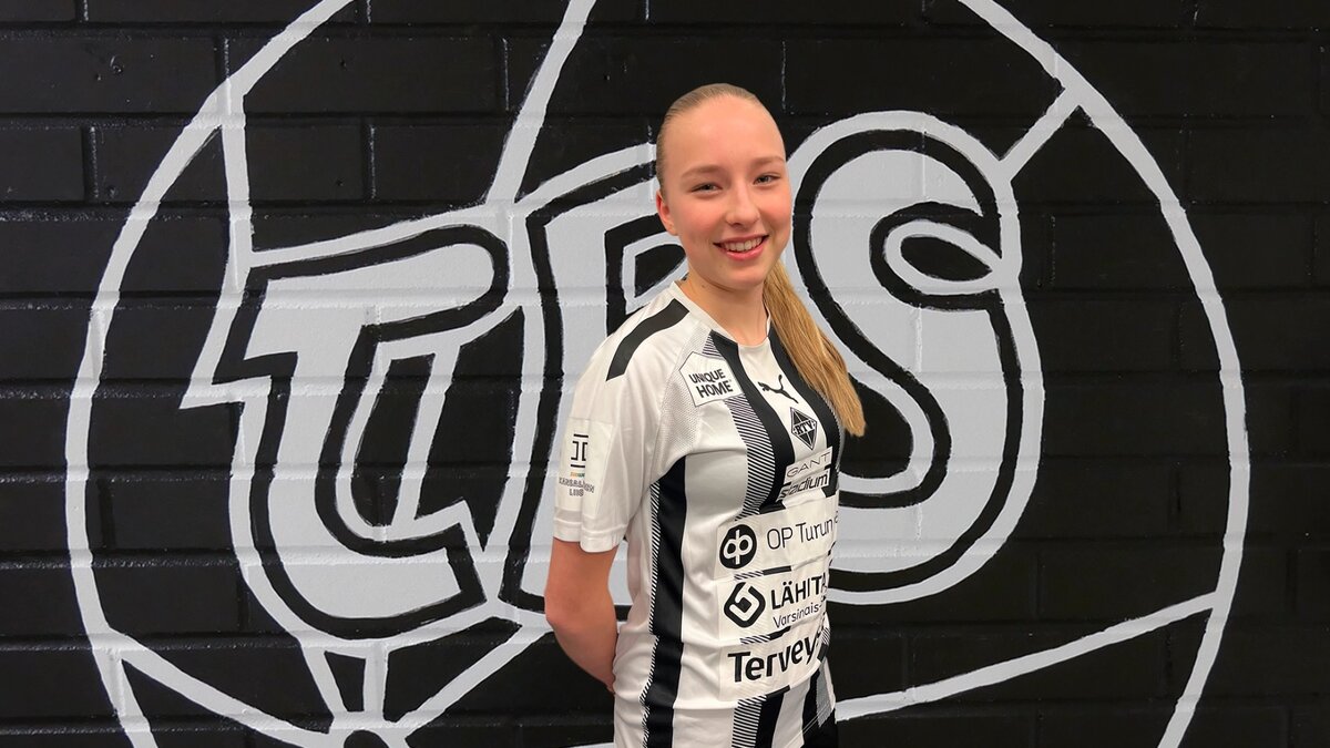 Nuorten maajoukkuepelaaja Ilona Heinonen sopimukseen TPS:n kanssa ...