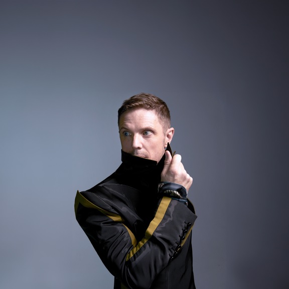 Scissors Sistersin solisti Jake Shears ja Scandinavian Music Group ...