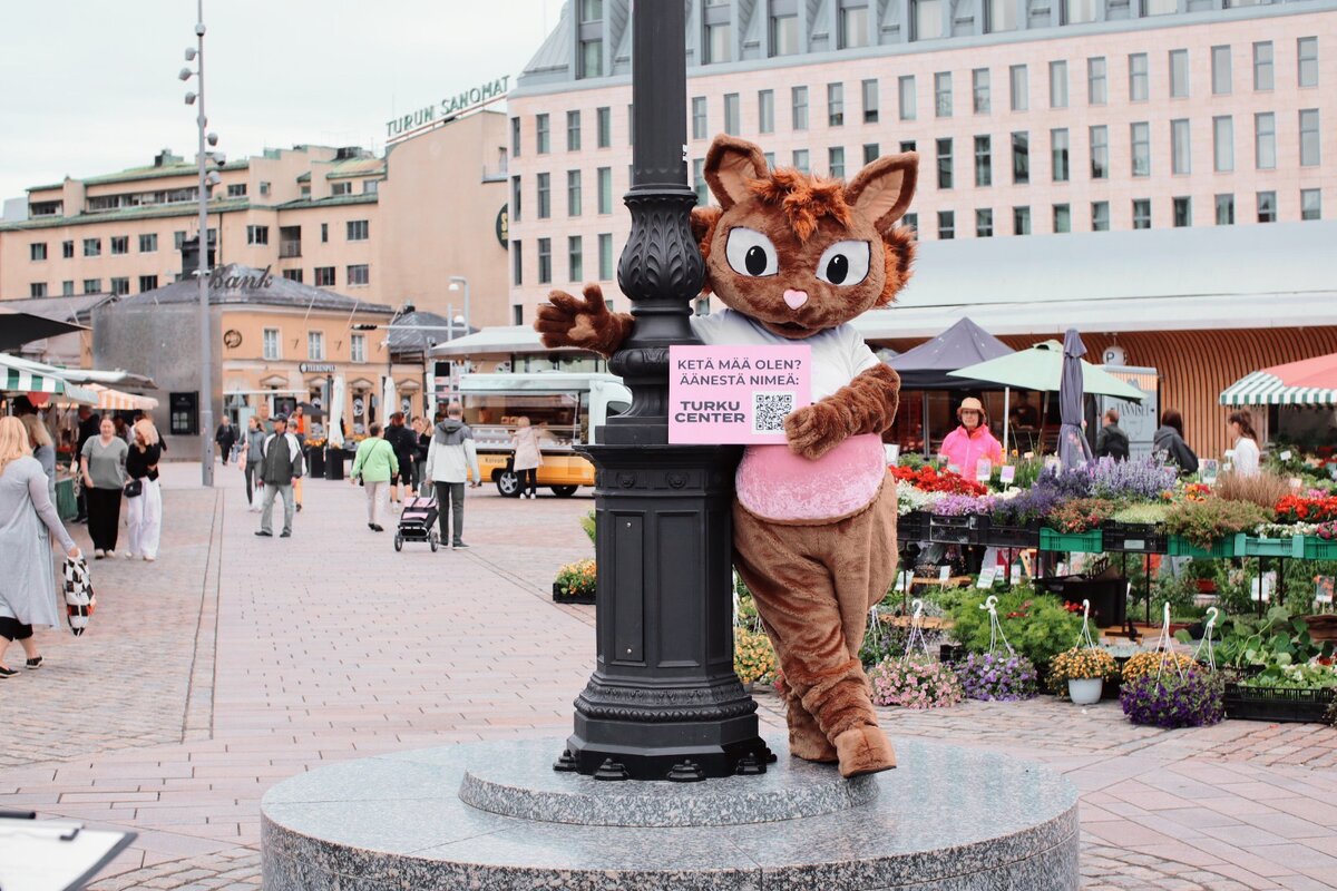 Turun keskustan uusi maskotti sai pörröisen nimen - Viihde - Aamuset