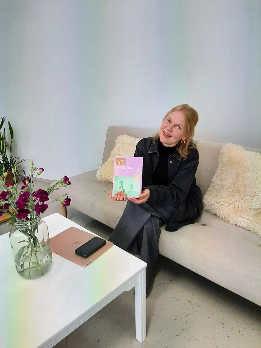 Tanssija-koreografi Anna Torkkel retkeilee vapaan taiteen kentällä ...